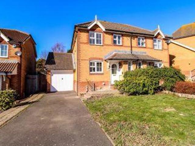 3 Bedrooms Semi detached house for rent in Cookson Gardens, Hastings TN35