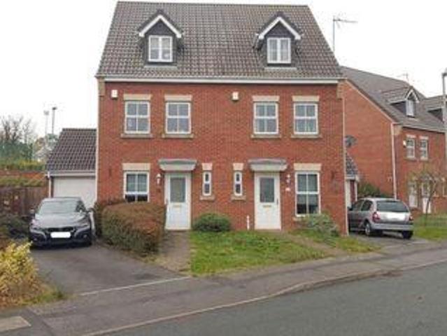 3 Bedrooms Semi detached house for rent in Cavalier Drive, Halesowen B63