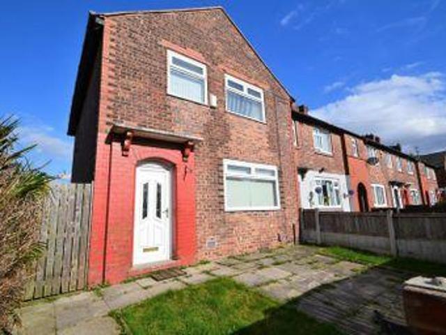 3 Bedrooms Semi detached house for rent in Cambrai Crescent, Eccles, Manchester M30