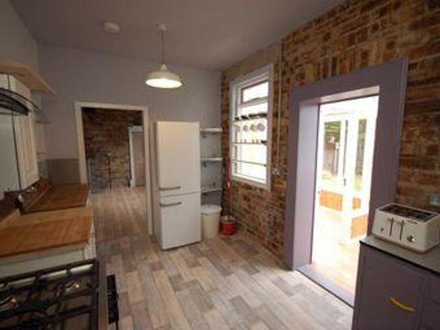 3 Bedrooms Semi detached house for rent in Captains Road, Edinburgh EH17
