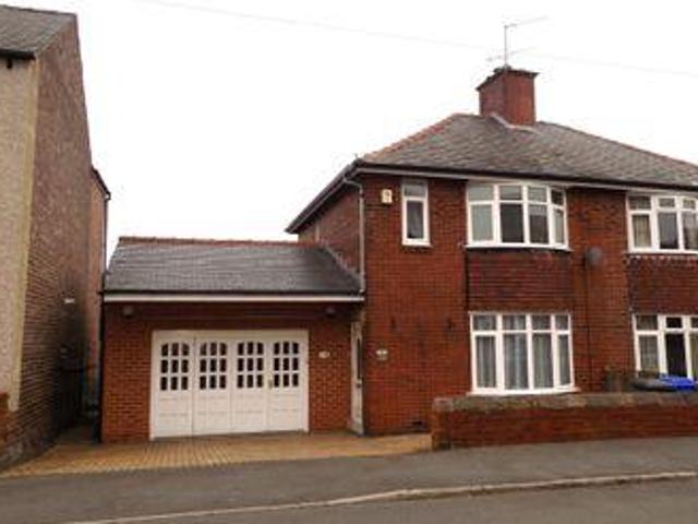 3 Bedrooms Semi detached house for rent in Carlby Road, Sheffield S6