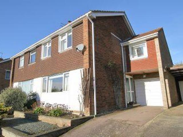 3 Bedrooms Semi detached house for rent in Cedar Road, Sturry, Canterbury CT2