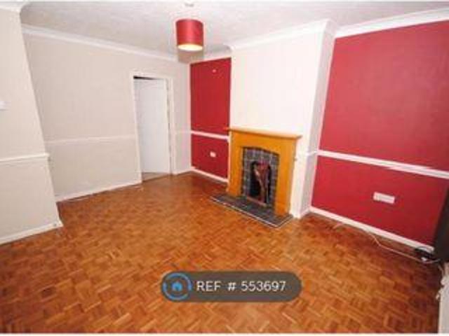 3 Bedrooms Semi detached house for rent in Church Lane, Springfield, Chelmsford CM1