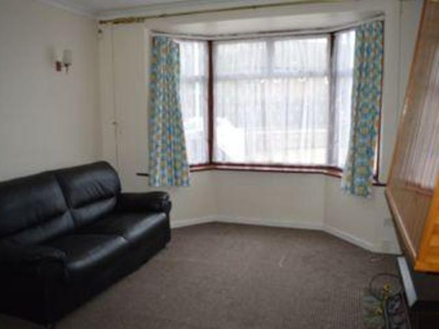 3 Bedrooms Semi detached house for rent in Church Road, Hayes UB3