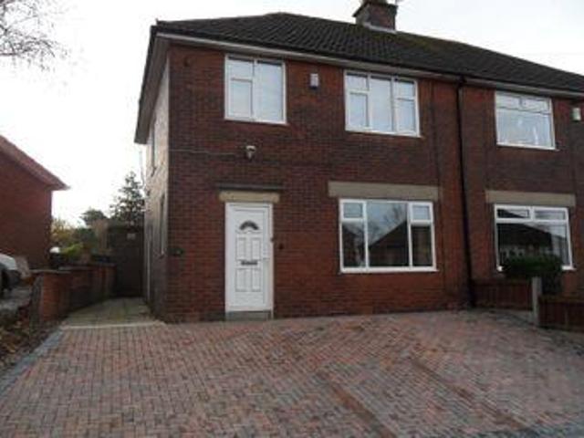 3 Bedrooms Semi detached house for rent in Cleggswood Avenue, Littleborough OL15