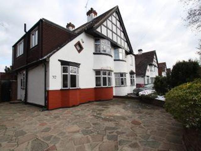 3 Bedrooms Semi detached house for rent in Cloisters Avenue, Bromley BR2