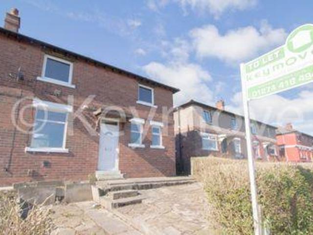3 Bedrooms Semi detached house for rent in Crawford Avenue, Odsal BD6