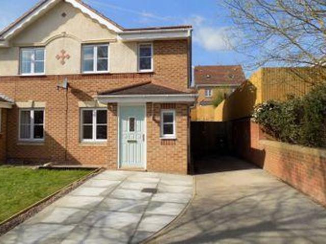 3 Bedrooms Semi detached house for rent in Crown Way, Langley Mill, Nottingham, Derbyshire NG16