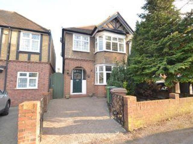 3 Bedrooms Semi detached house for rent in Cutenhoe Road, Luton LU1