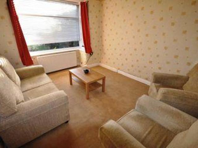 3 Bedrooms Semi detached house for rent in Atholl Avenue, Stretford, Manchester M32