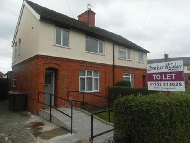 3 Bedrooms Semi detached house for rent in Audley Road, Newport TF10