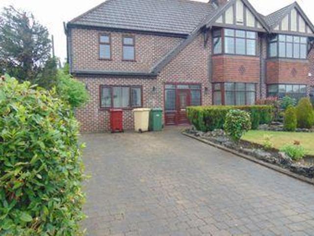3 Bedrooms Semi detached house for rent in Bolton Road, Bolton BL4
