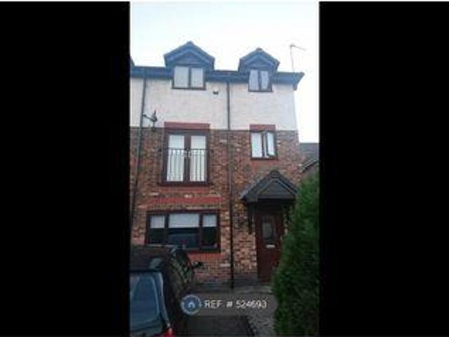 3 Bedrooms Semi detached house for rent in Border Brook Lane, Manchester M28