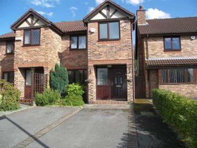 3 Bedrooms Semi detached house for rent in Border Brook Lane, Worsley, Manchester M28