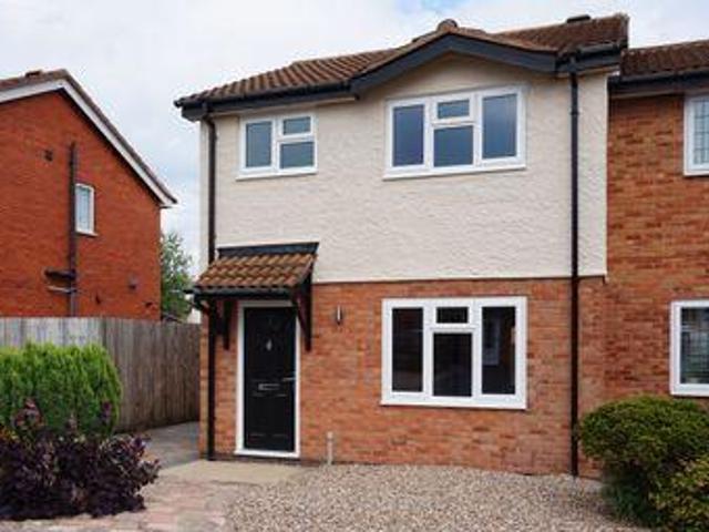 3 Bedrooms Semi detached house for rent in Baywell Close, Solihull B90