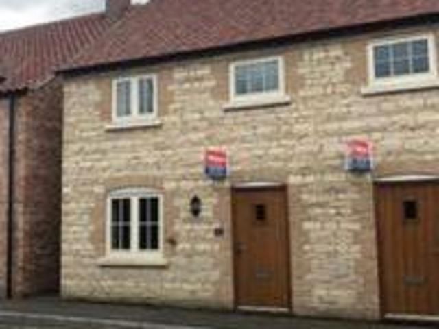 3 Bedrooms Semi detached house for rent in Bar Lane, Waddington, Lincoln, Lincolnshire. LN5