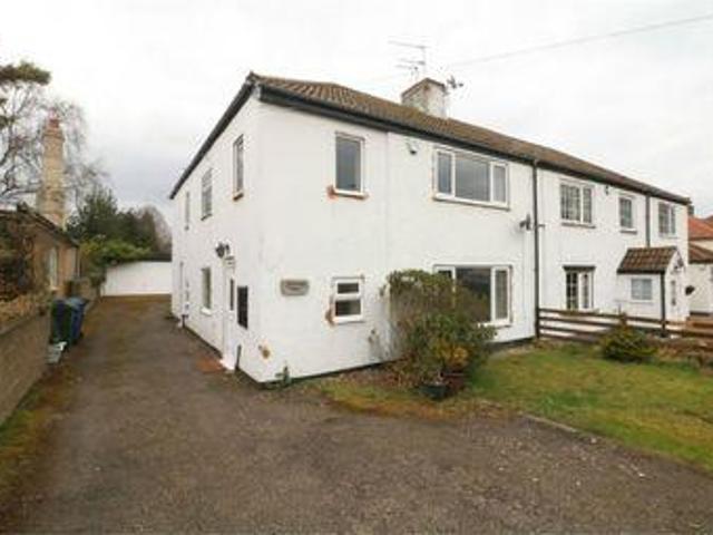 3 Bedrooms Semi detached house for rent in Barnsley Road, Marr, Doncaster, South Yorkshire DN5