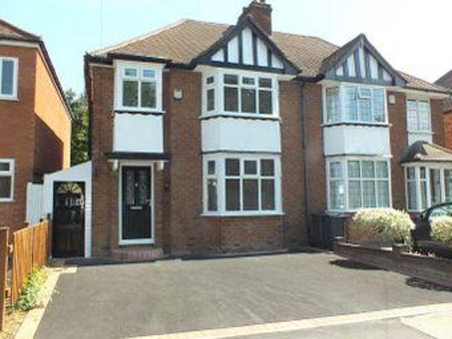 3 Bedrooms Semi detached house for rent in Barton Lodge Road, Hall Green, Birmingham B28