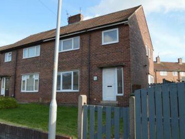 3 Bedrooms Semi detached house for rent in Beech Street, South Elmsall, Pontefract WF9