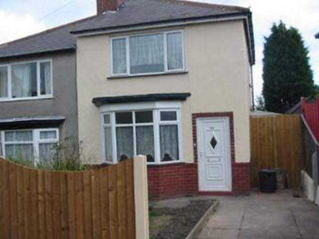 3 Bedrooms Semi detached house for rent in Beecher Road, Halesowen, West Midlands B63