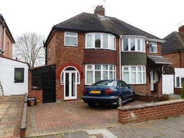 3 Bedrooms Semi detached house for rent in Beechmore Road, Sheldon, Birmingham B26