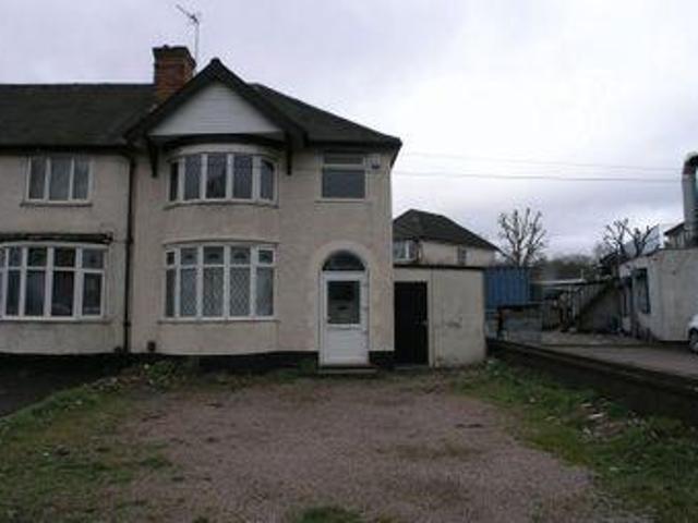 3 Bedrooms Semi detached house for rent in Birmingham New Road, Dudley DY1