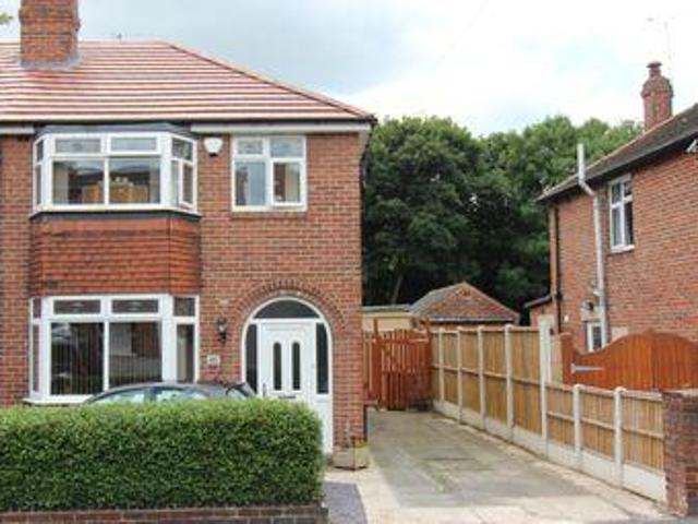 3 Bedrooms Semi detached house for rent in Bramley Avenue, Sheffield S13