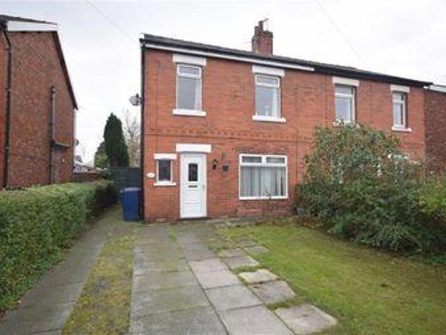 3 Bedrooms Semi detached house for rent in Brownedge Road, Preston, Lancashire PR5
