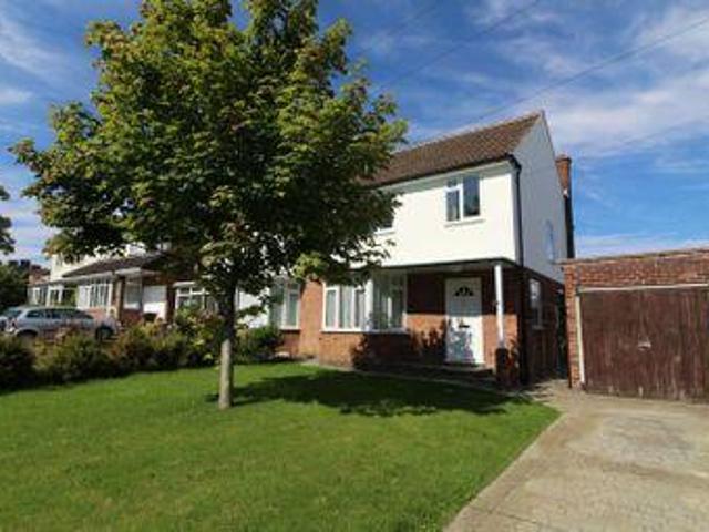 3 Bedrooms Semi detached house for rent in Gowers Field, Aylesbury HP20
