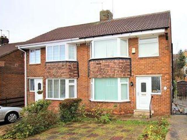 3 Bedrooms Semi detached house for rent in Goathland Road, Sheffield, Sheffield S13