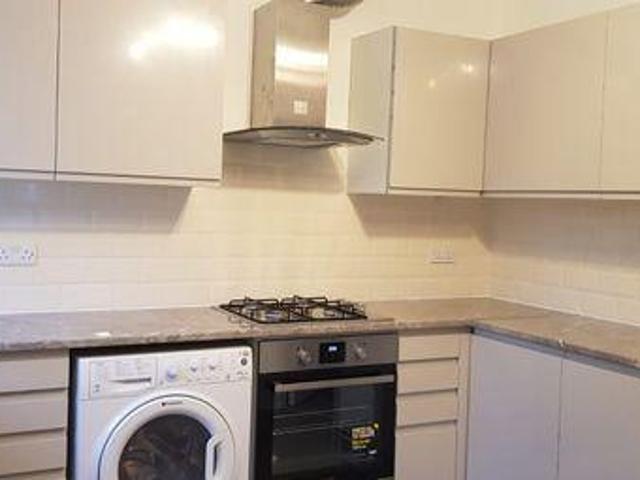 3 Bedrooms Semi detached house for rent in Golders Green, London NW11