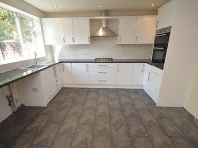 3 Bedrooms Semi detached house for rent in Gordon Road, West Bridgford, Nottingham NG2