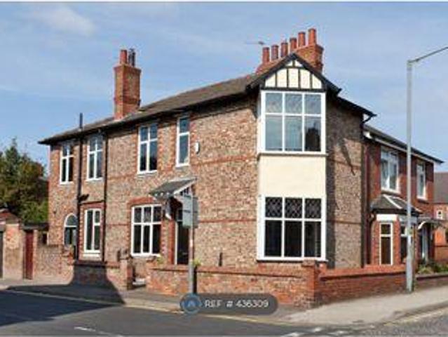 3 Bedrooms Semi detached house for rent in Glen Road, York YO31