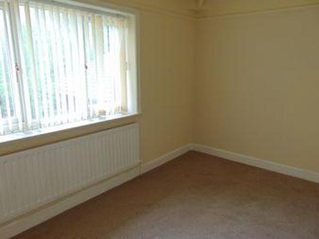 3 Bedrooms Semi detached house for rent in Glenbrook Road, Blackley M9
