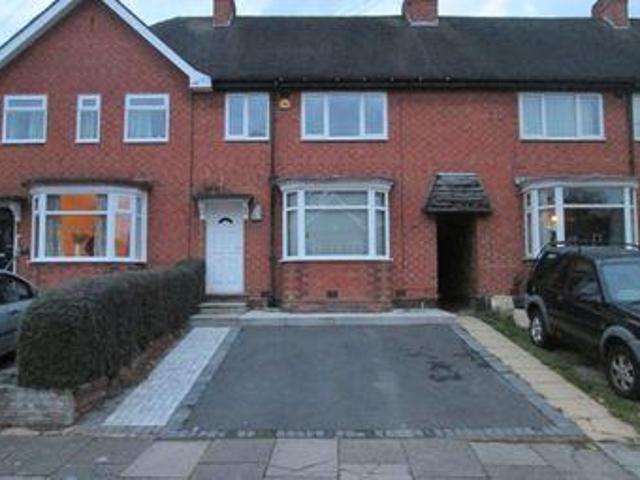 3 Bedrooms Semi detached house for rent in Gracemere Crescent, Hall Green, Birmingham B28