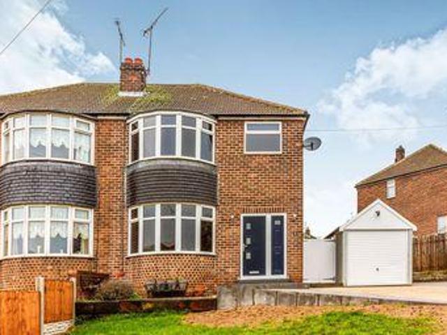 3 Bedrooms Semi detached house for rent in Grange Drive, Hellaby, Rotherham S66