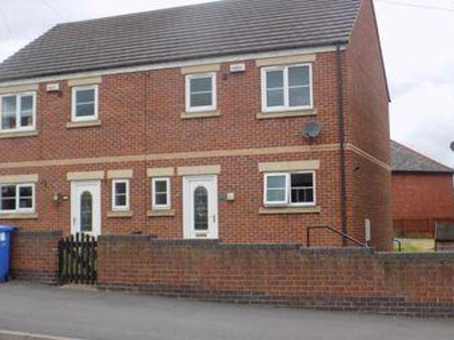 3 Bedrooms Semi detached house for rent in Greengate Lane, High Green, Sheffield S35