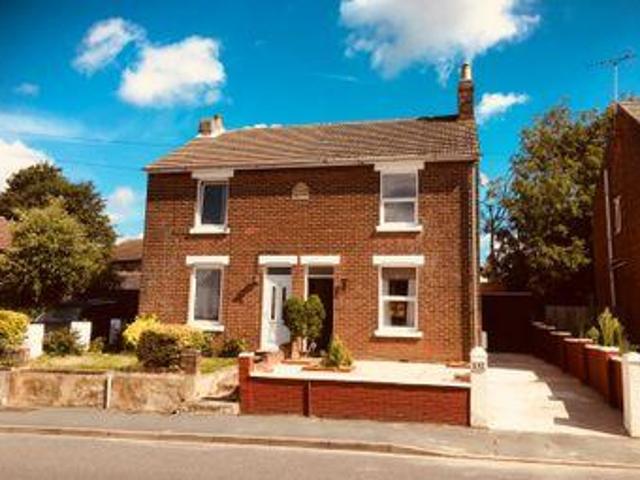 3 Bedrooms Semi detached house for rent in Greenstead Road, Colchester CO1