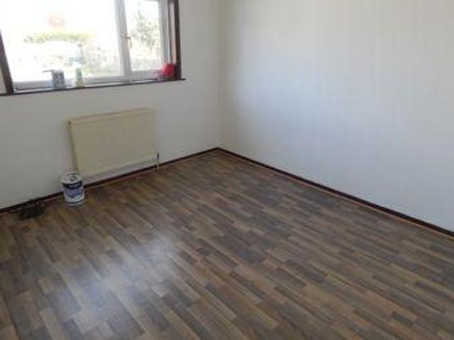 3 Bedrooms Semi detached house for rent in Dordans Road, Luton LU4