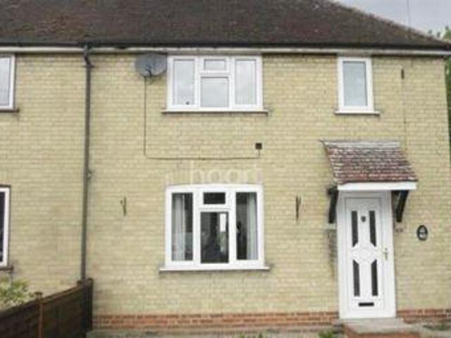 3 Bedrooms Semi detached house for rent in Davey Crescent, Great Shelford, Cambridge CB22