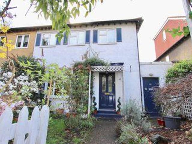 3 Bedrooms Semi detached house for rent in Dawson Road, Kingston Upon Thames KT1