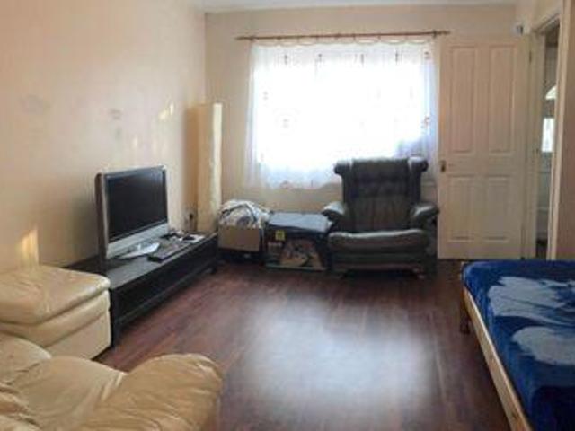 3 Bedrooms Semi detached house for rent in Dainty Close, Harrow HA3
