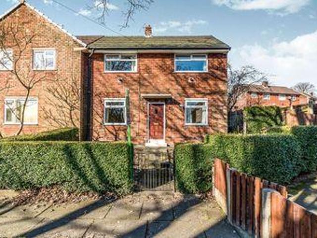 3 Bedrooms Semi detached house for rent in Duxbury Drive, Bury BL9