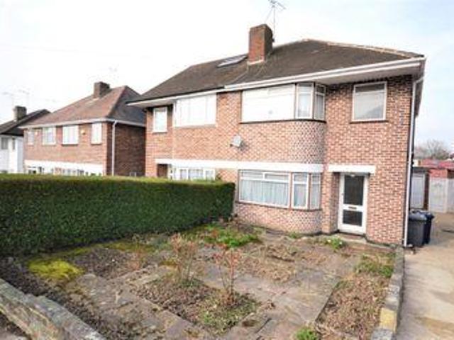 3 Bedrooms Semi detached house for rent in Engel Park, Mill Hill, London NW7