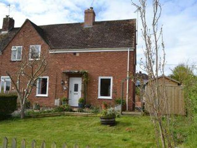 3 Bedrooms Semi detached house for rent in East View, Newnham GL14