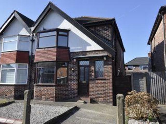 3 Bedrooms Semi detached house for rent in Eccles Road, Manchester M27