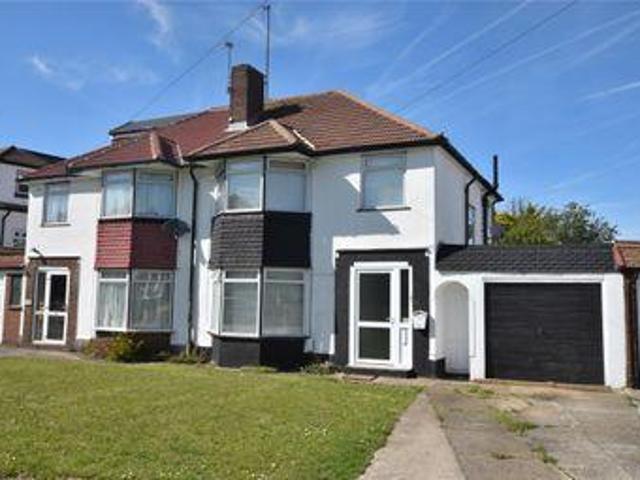 3 Bedrooms Semi detached house for rent in Eldred Drive, Orpington, Kent BR5