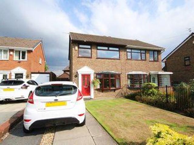 3 Bedrooms Semi detached house for rent in Elgin Avenue, Garswood, Wigan WN4