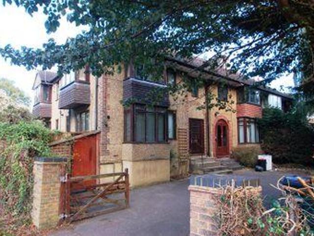 3 Bedrooms Semi detached house for rent in Folly Lane, St Albans, 5 AL3