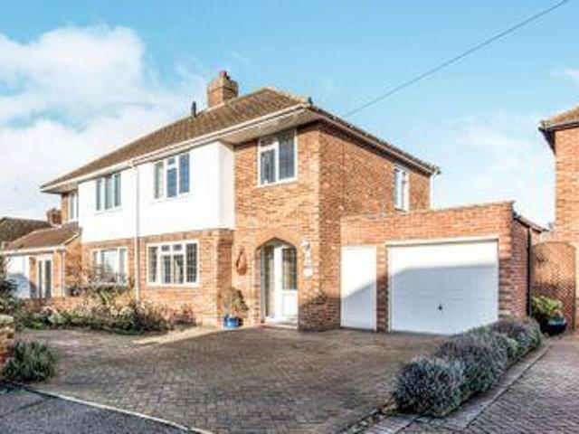3 Bedrooms Semi detached house for rent in Fairholme, Bedford MK41